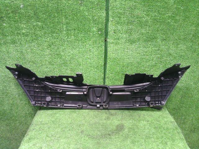 ラジエータグリル（オデッセイ） 純正パーツ グリル 71121-T6A-003 | 中古品 | 株式会社ビッグウェーブ | カー用品 ボディ ...