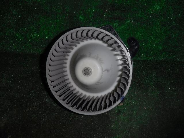 ヒーターブロアモーター（プリメーラ） 純正パーツ その他電装系 27220-85L00 | 中古品 | 浦和自動車解体株式会社 | カー用品 ...