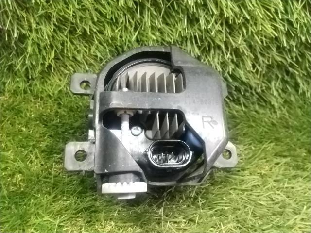 コイト 右フォグランプ（レヴォーグ） 純正パーツ フォグランプ 84501VA000 | カー用品 電装系 フォグランプを通販で購入する ...