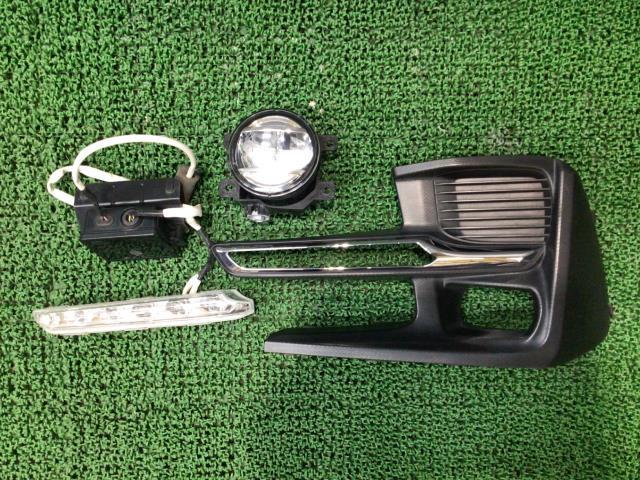 コイト 左フォグランプ（レヴォーグ） 純正パーツ フォグランプ 84501VA010 | 中古品 | サービスネット | カー用品 電装系 ...